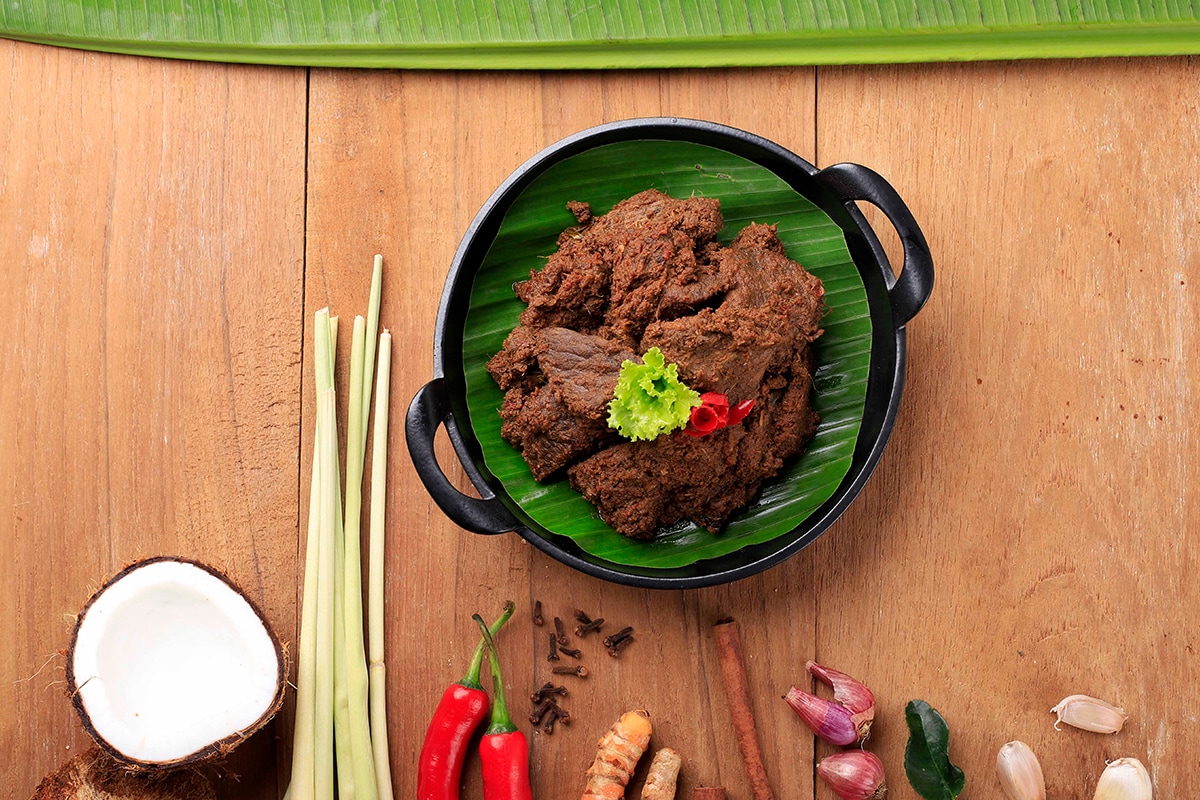 Fun Facts about Rendang As the World's Best Food - ISEEINDONESIA.COM